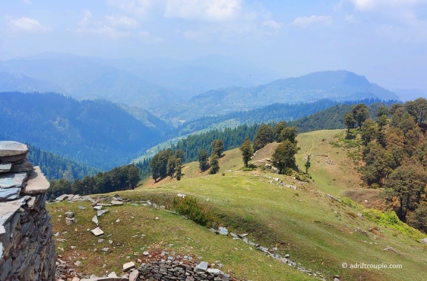 Raghupur Fort Trek (at 12000 feet) From Jalori Pass, Enthralling 360 ...